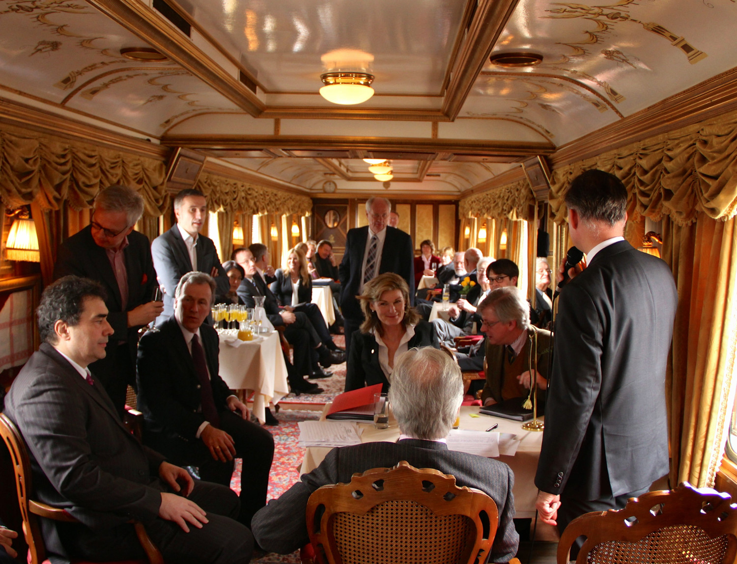 rail event: Bahnreisen und Sonderzüge für Firmenevents